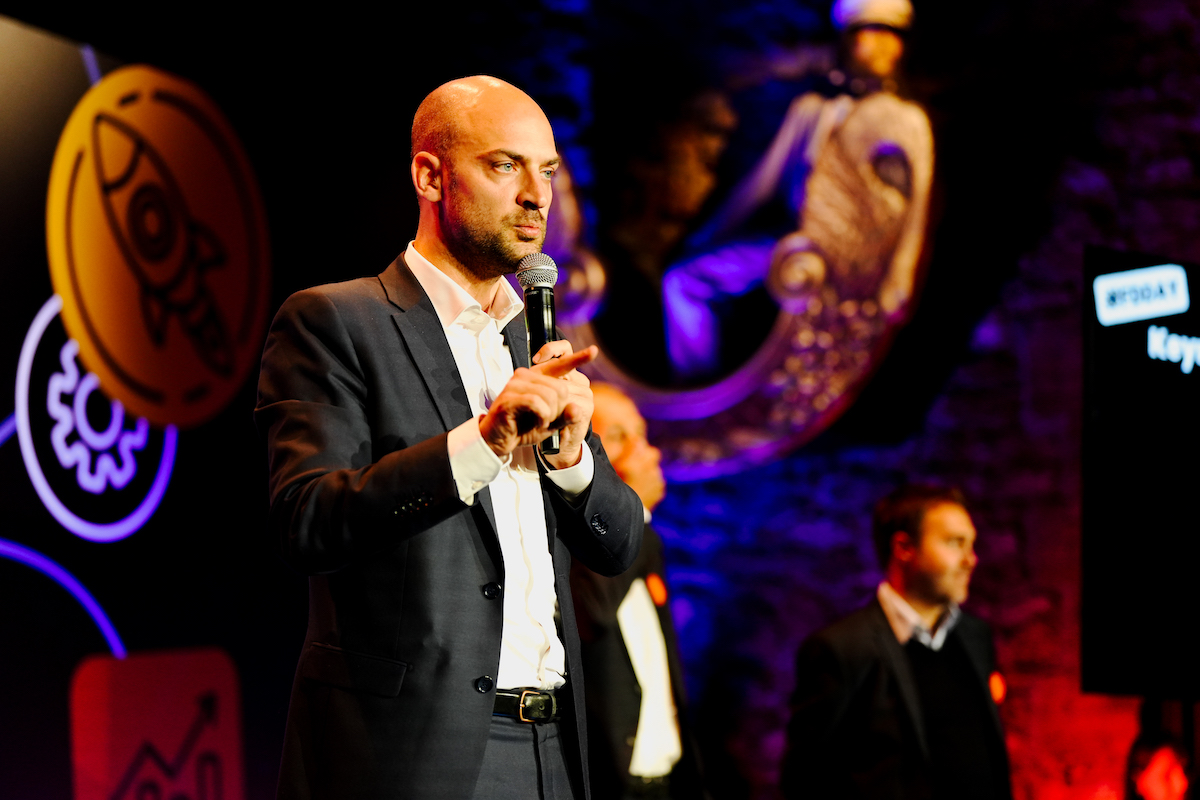 Jean-Noël Barrot reçoit vendredi Erich Andersen, conseiller général de ...