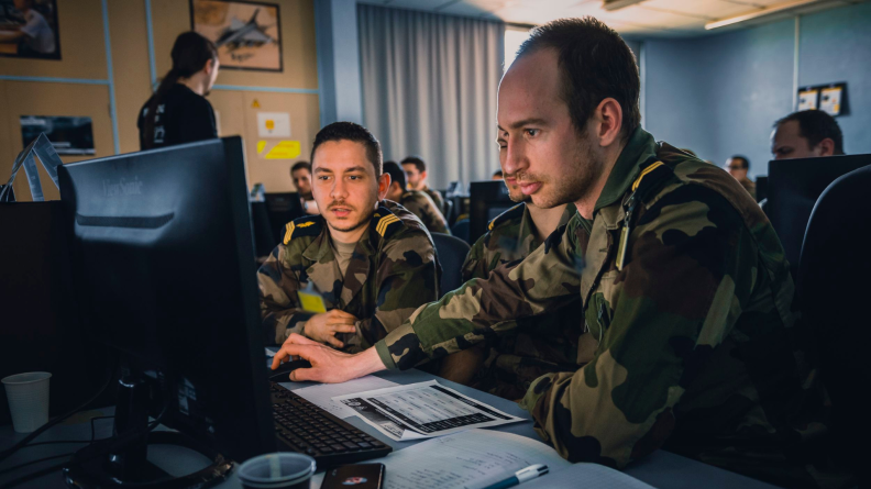 L’armée recrute ses futurs cybercombattants / Innovation Cyber à Ready ...